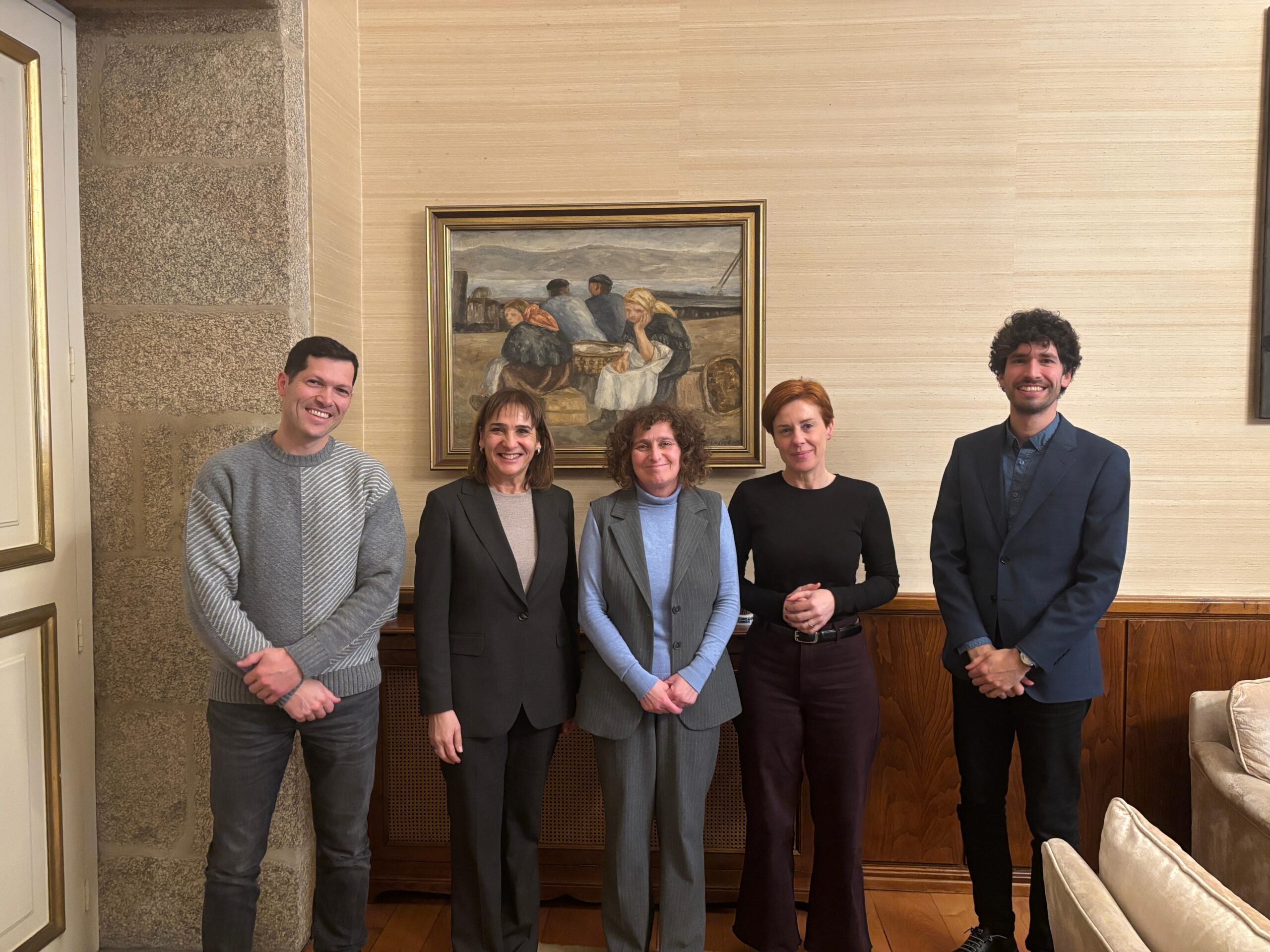 María José López Couso aborda no Pazo de Raxoi a colaboración entre a ...
